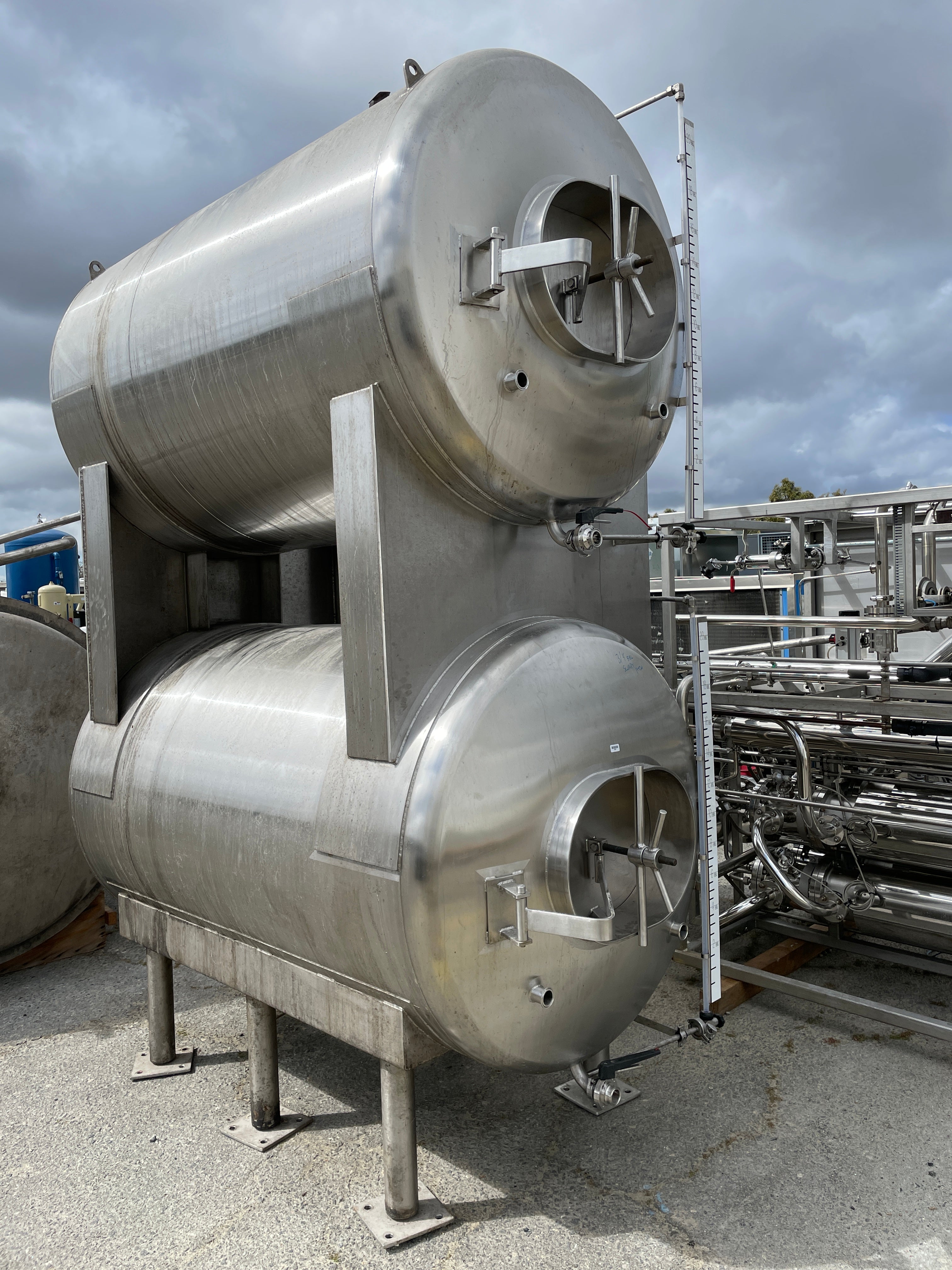 20bbl JV Northwest Stacked Horizontal Tanks – Beverage Equipment Traders