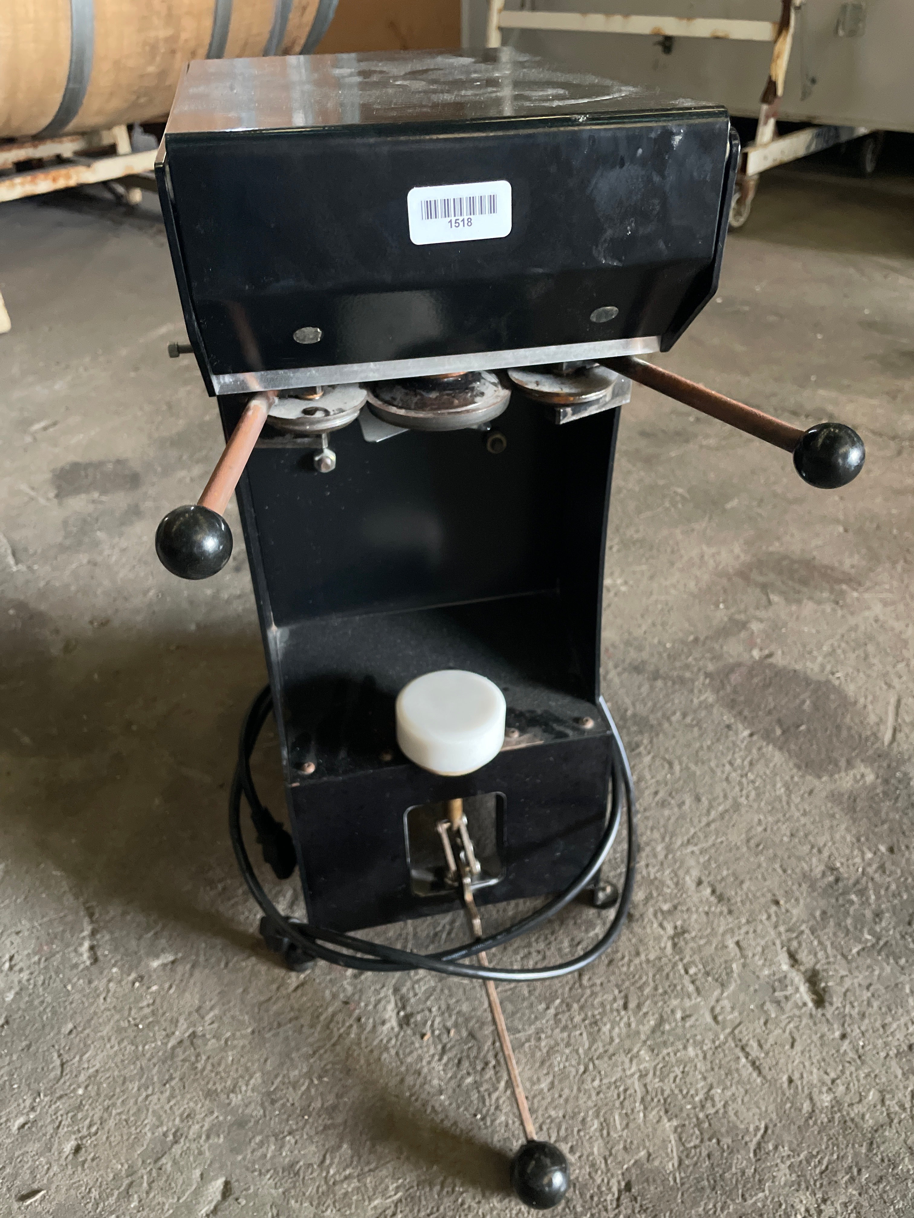 Oktober Crowler Seamer – Beverage Equipment Traders