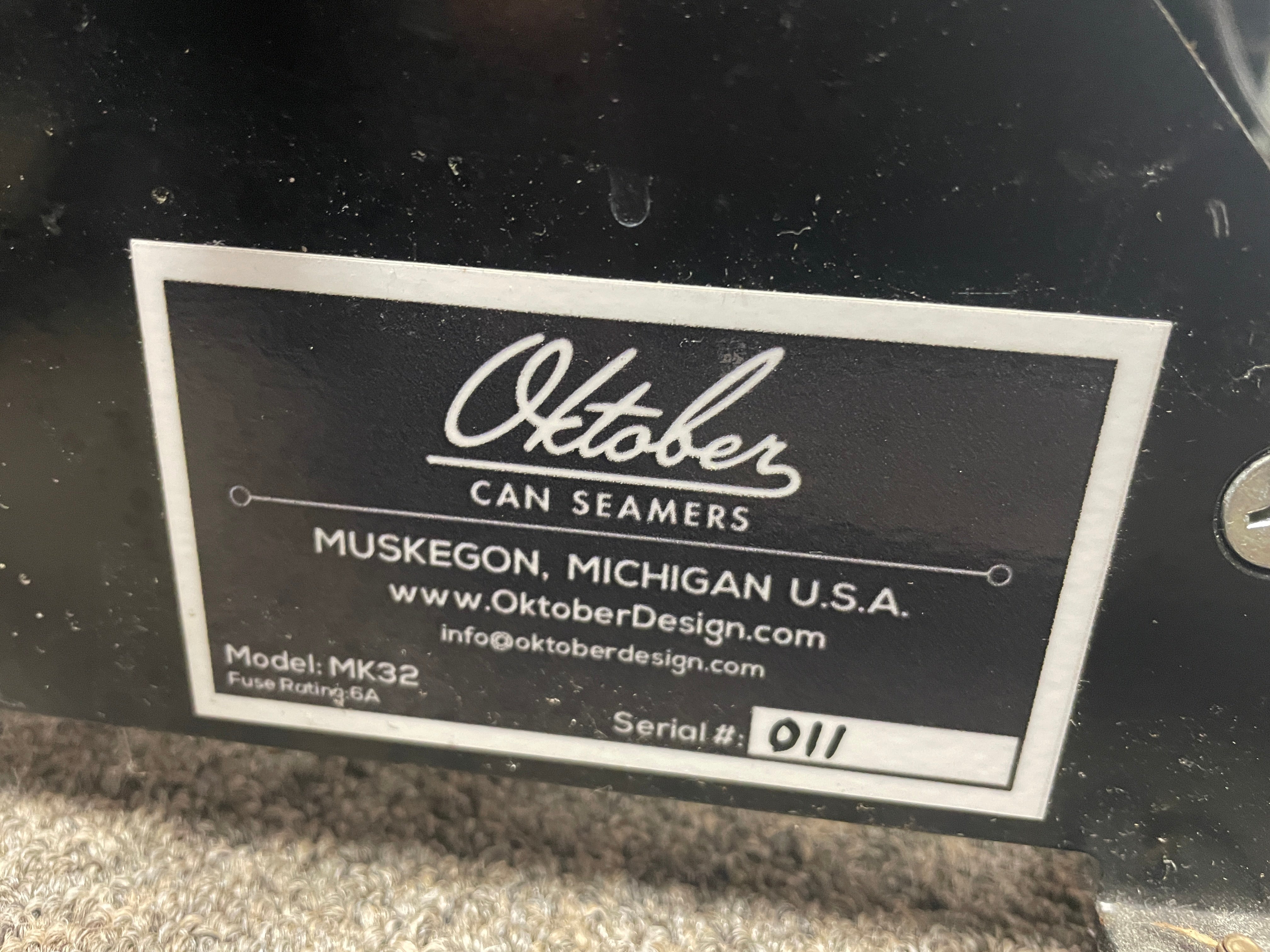 Oktober Crowler Seamer – Beverage Equipment Traders